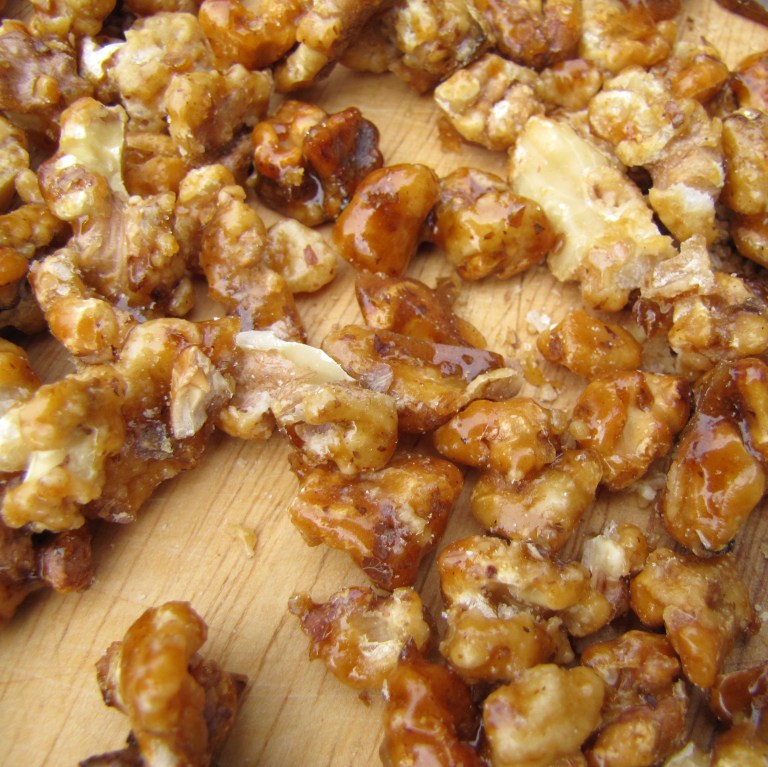 Candied Walnuts for Salads – Rumbly in my Tumbly